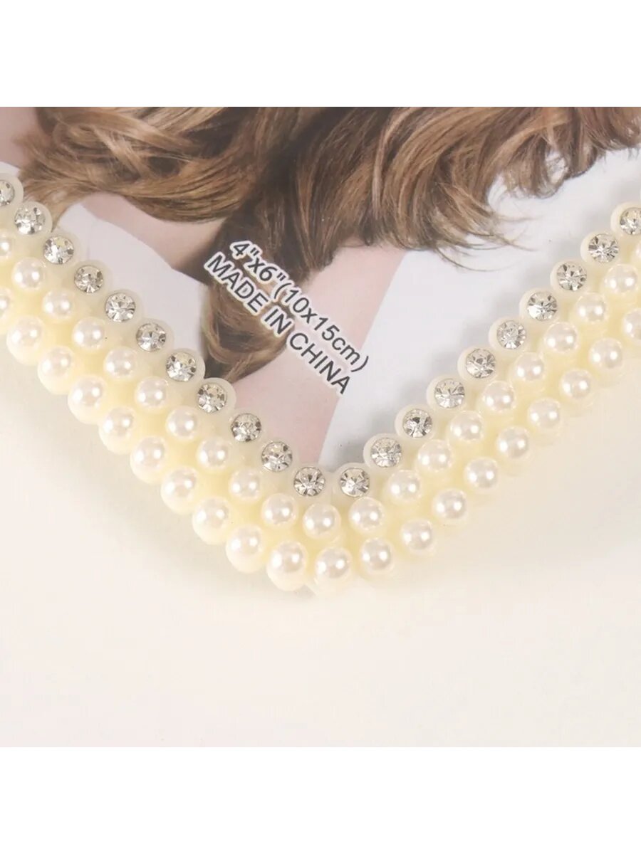 Элегантная фоторамка из пластика с жемчугом и стразами