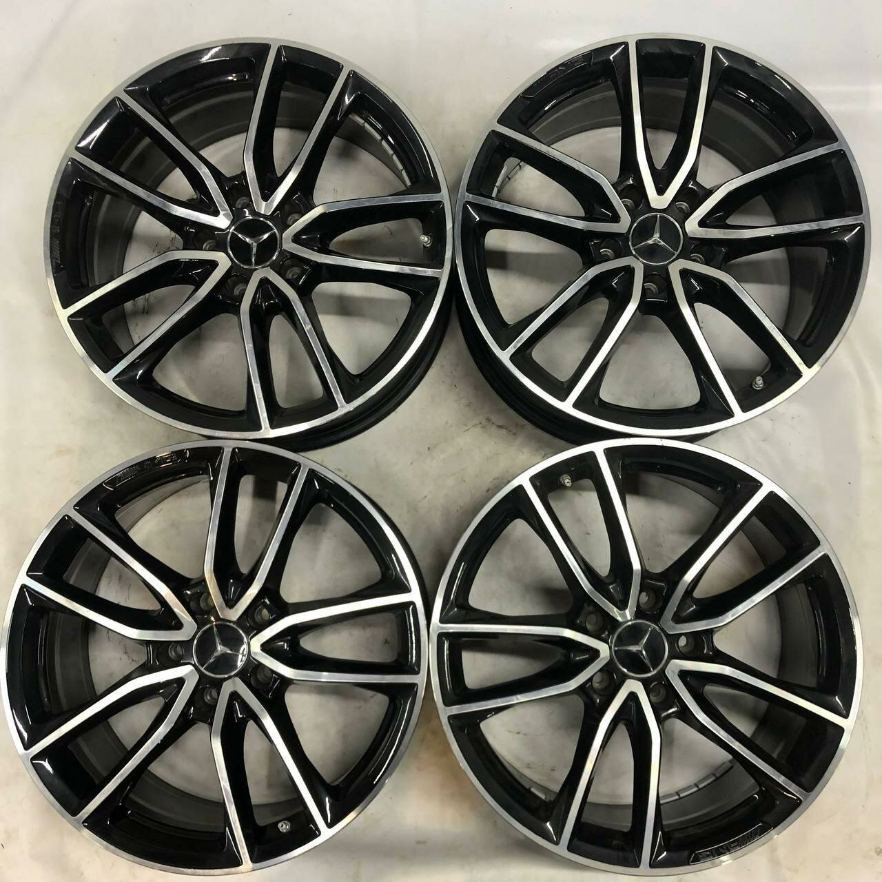 Колесные диски Mercedes-Benz 20x8.5 PCD 5x130 D84.1 ET32 (оригинал)