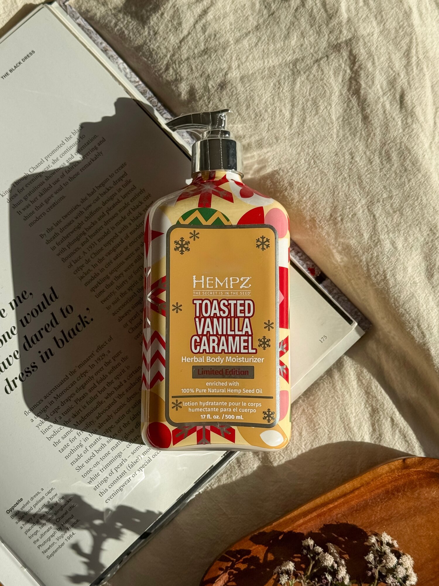 Молочко для тела Hempz Toasted Vanilla Caramel, увлажняющее, 500 мл