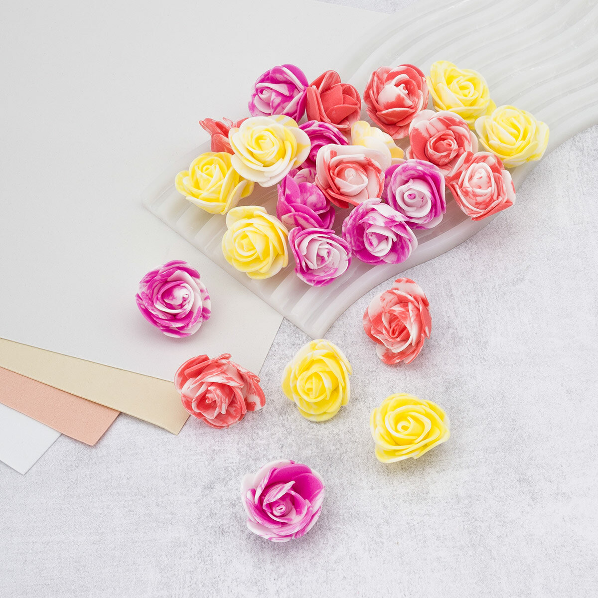 Цветы для декора из фоамирана 'Розочка мраморная', 38 мм, 3 цвета, микс №10, 24 штуки