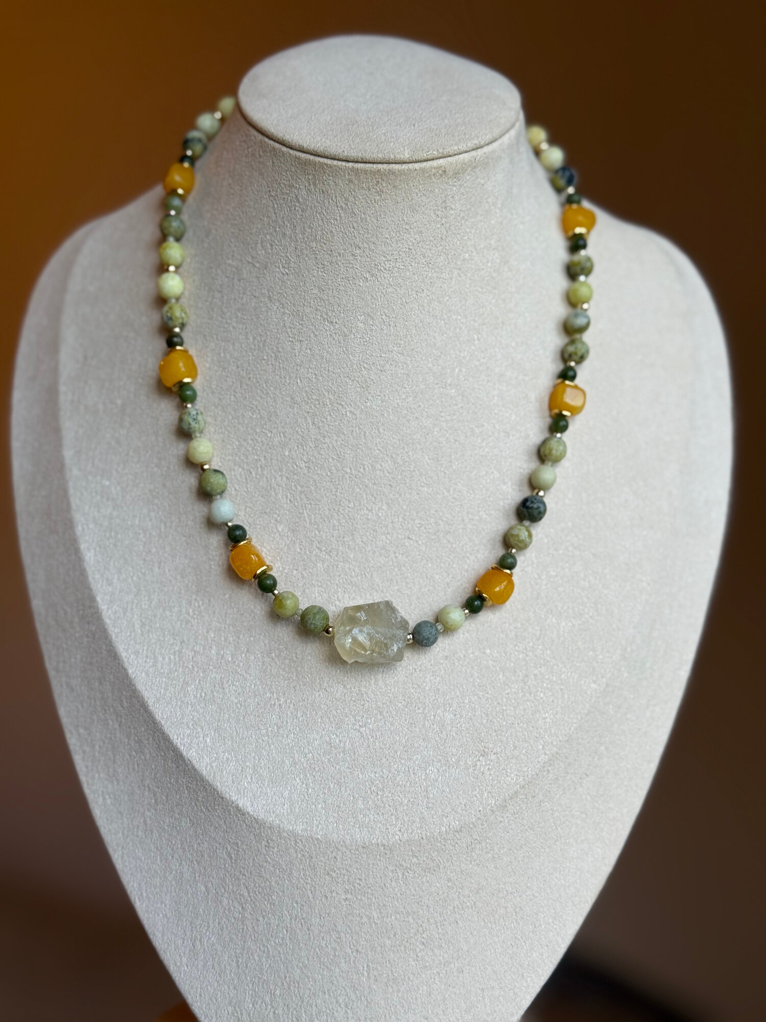 Колье, цитрин, бирюза, нефрит