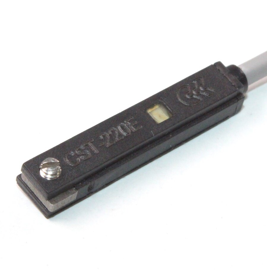 CST-220E, Датчик магнитный герконовый, Camozzi