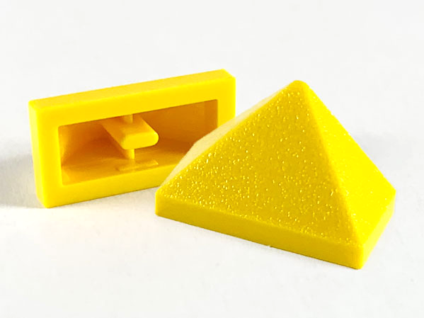 Slope 45 2 x 1 Triple with Inside Bar, 3048c Yellow N