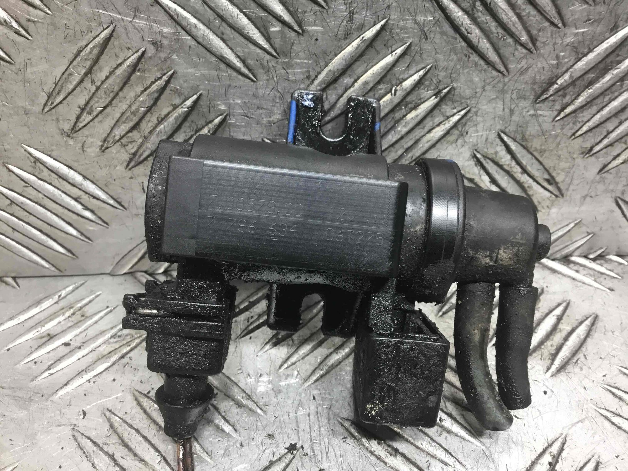 Б/У Клапан электромагнитный BMW 5-Series 5-Series E60/E61 (2002-2007) 2004 г.