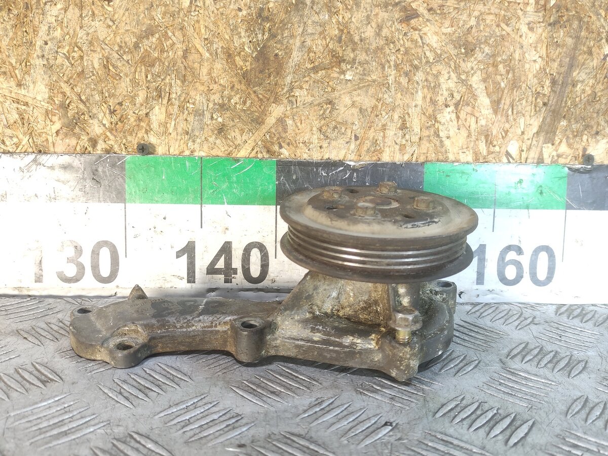 Насос водяной помпа NISSAN Almera N16 2101095F0A