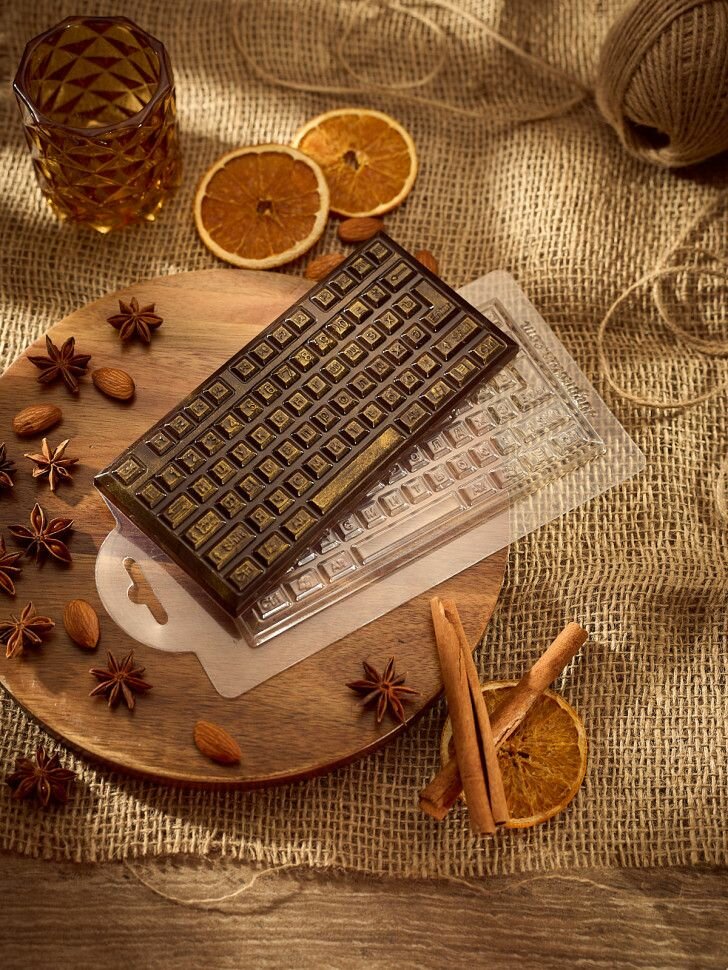 Клавиатура плитка шоколада, - формочка пластиковая для изготовления мыла, шоколада и гипсовых отливок