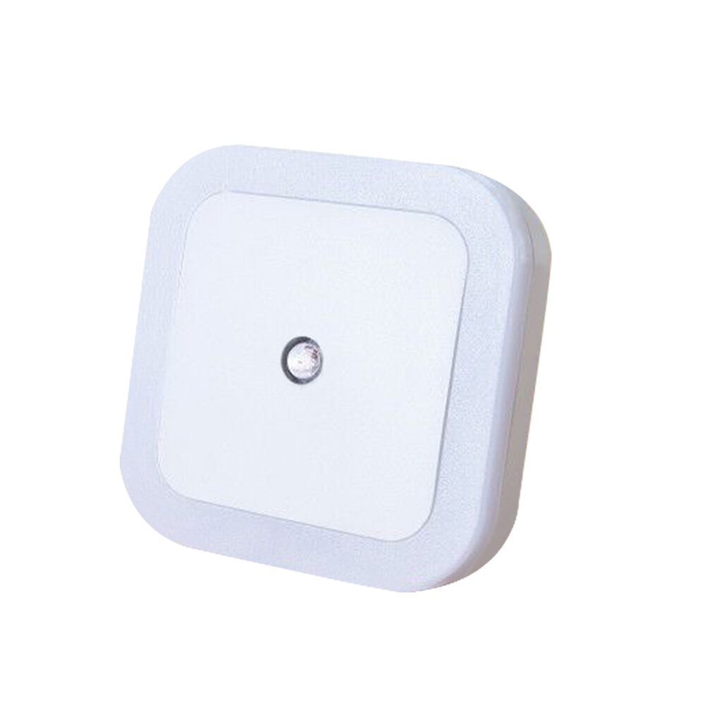 Светодиодная ночная лампа-светильник на стену с подключением в розетку для дома, коридора, спальни, гостиной. Цвета: белый, синий, оранжевый, красный. Варианты типа штекера: 2 вида. Размеры: 65 * 65 * 45 мм. Напряжение: 110В-240В. Срок службы диодов: 100