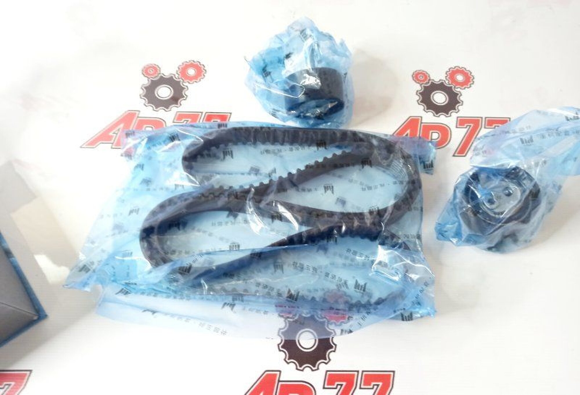 Комплект цепи ГРМ Zuiko для Nissan VK56, OEM-номер 130281LA1A