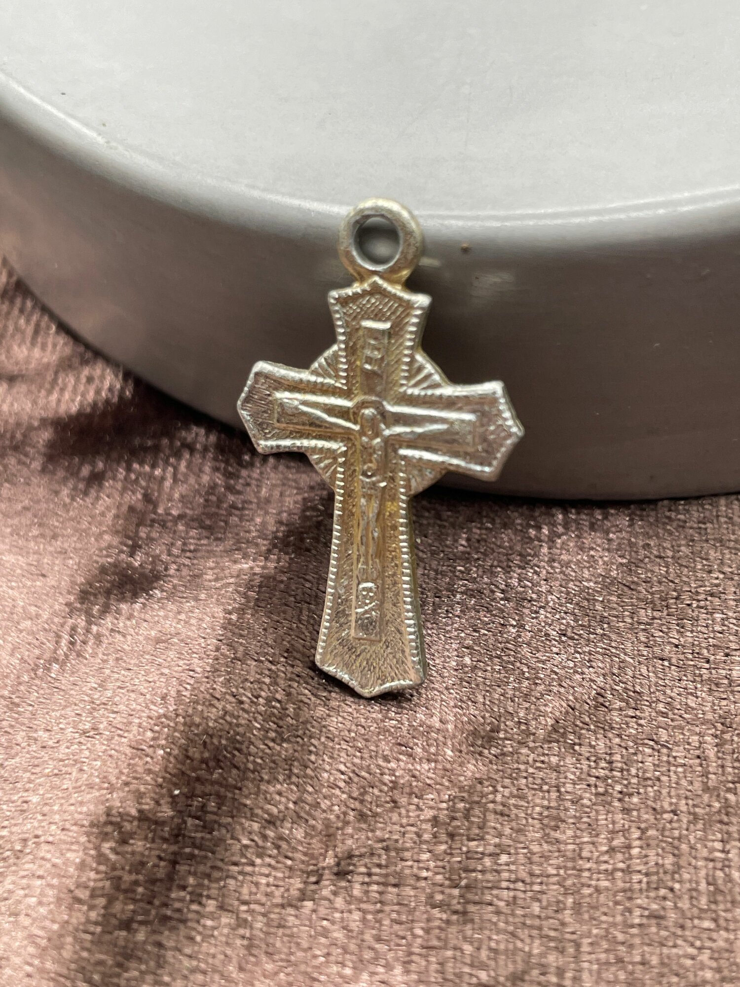 Винтажный нательный крест крестик, кулон, серебрение