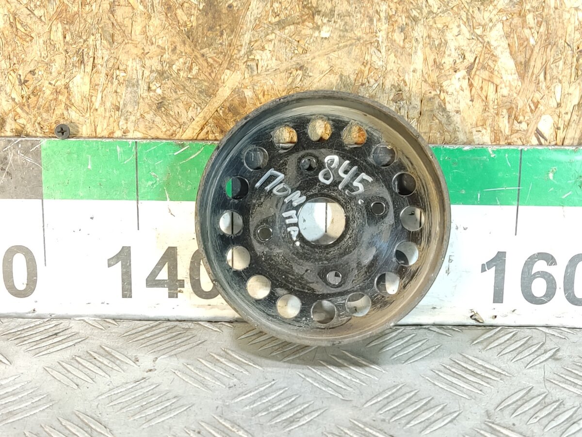 Шкив водяного насоса помпы HYUNDAI i40 2011-2019 252212E000