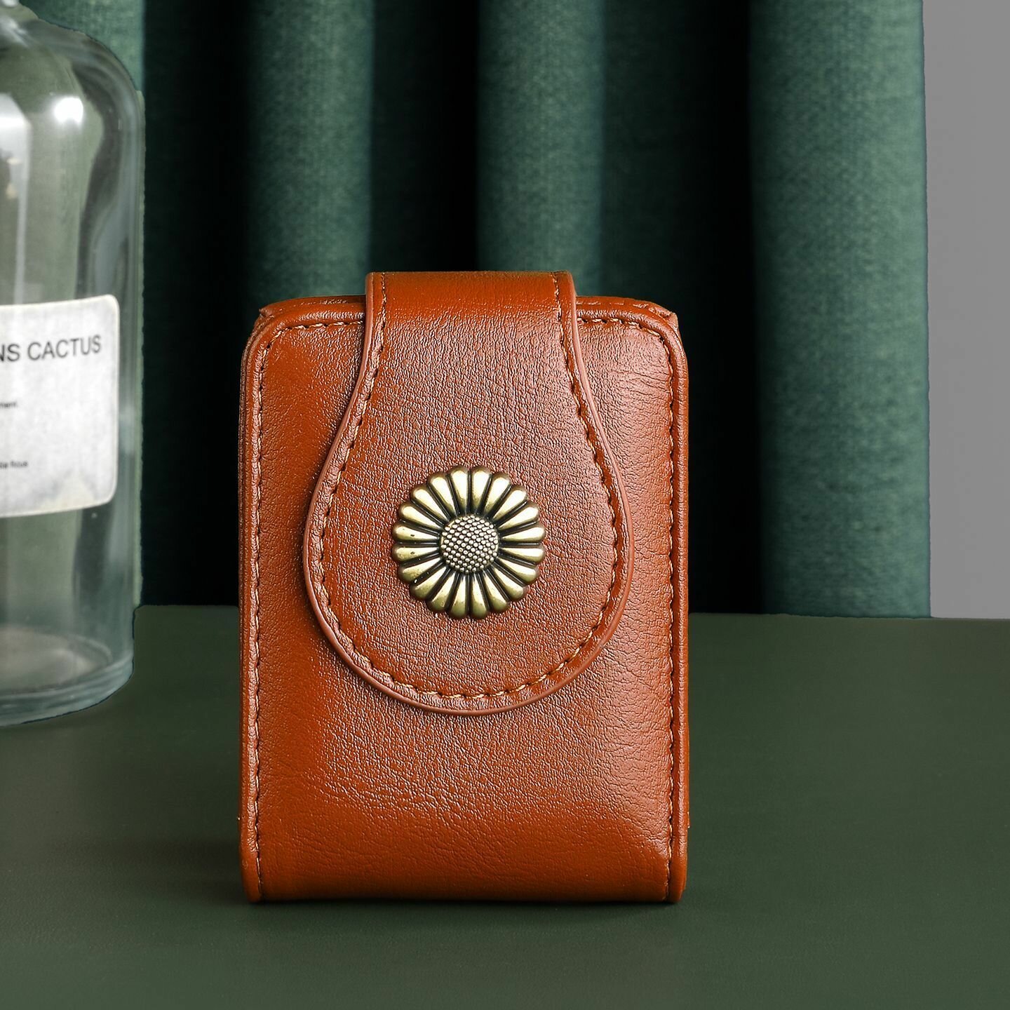 Модная ретро-косметичка для помады, портативный футляр для помады с зеркалом, популярная миниатюрная коробочка для макияжа высокого качества.