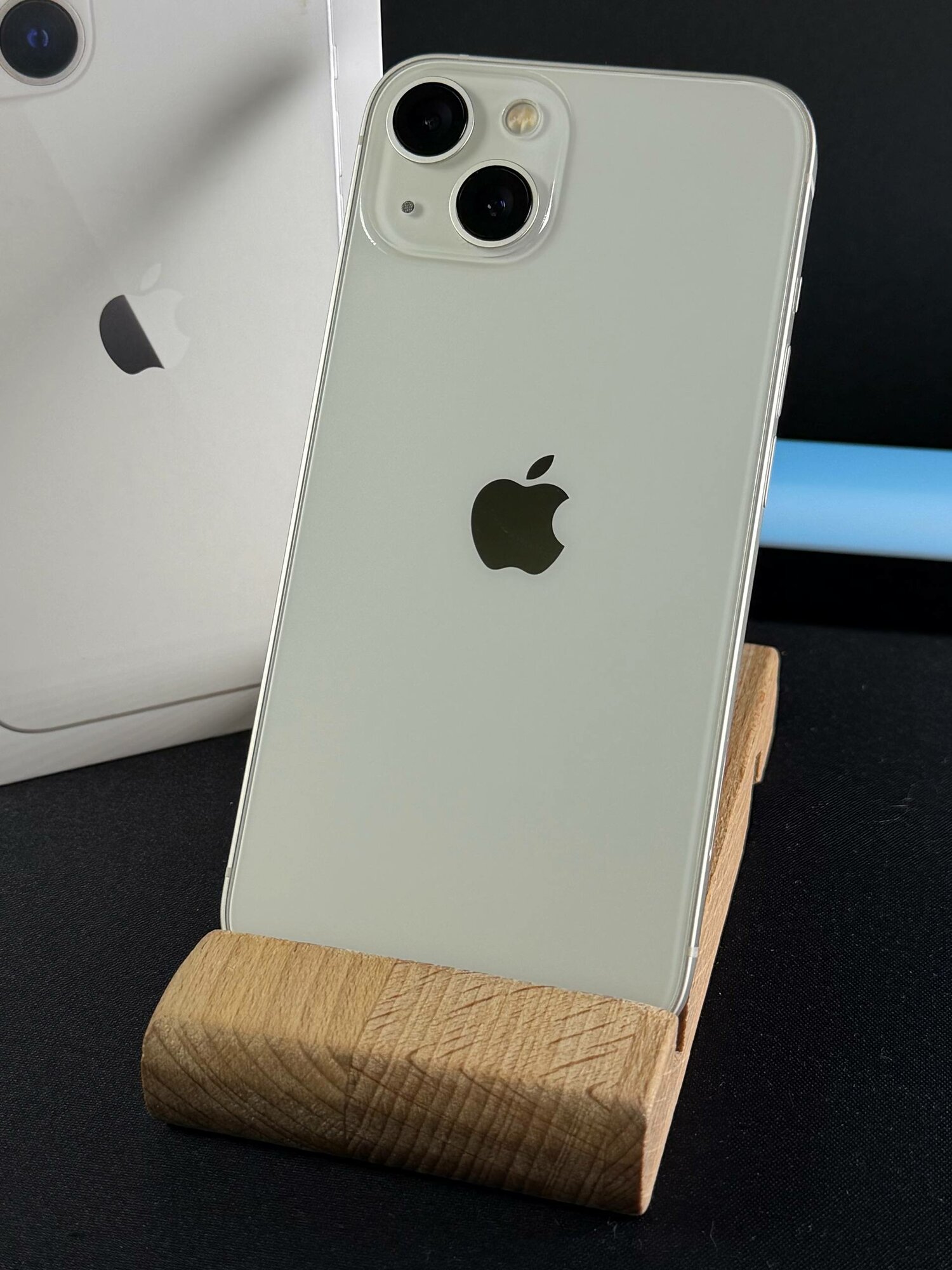 Смартфон Apple iPhone 13, 256gb, Starlight, RU, nano SIM + eSIM