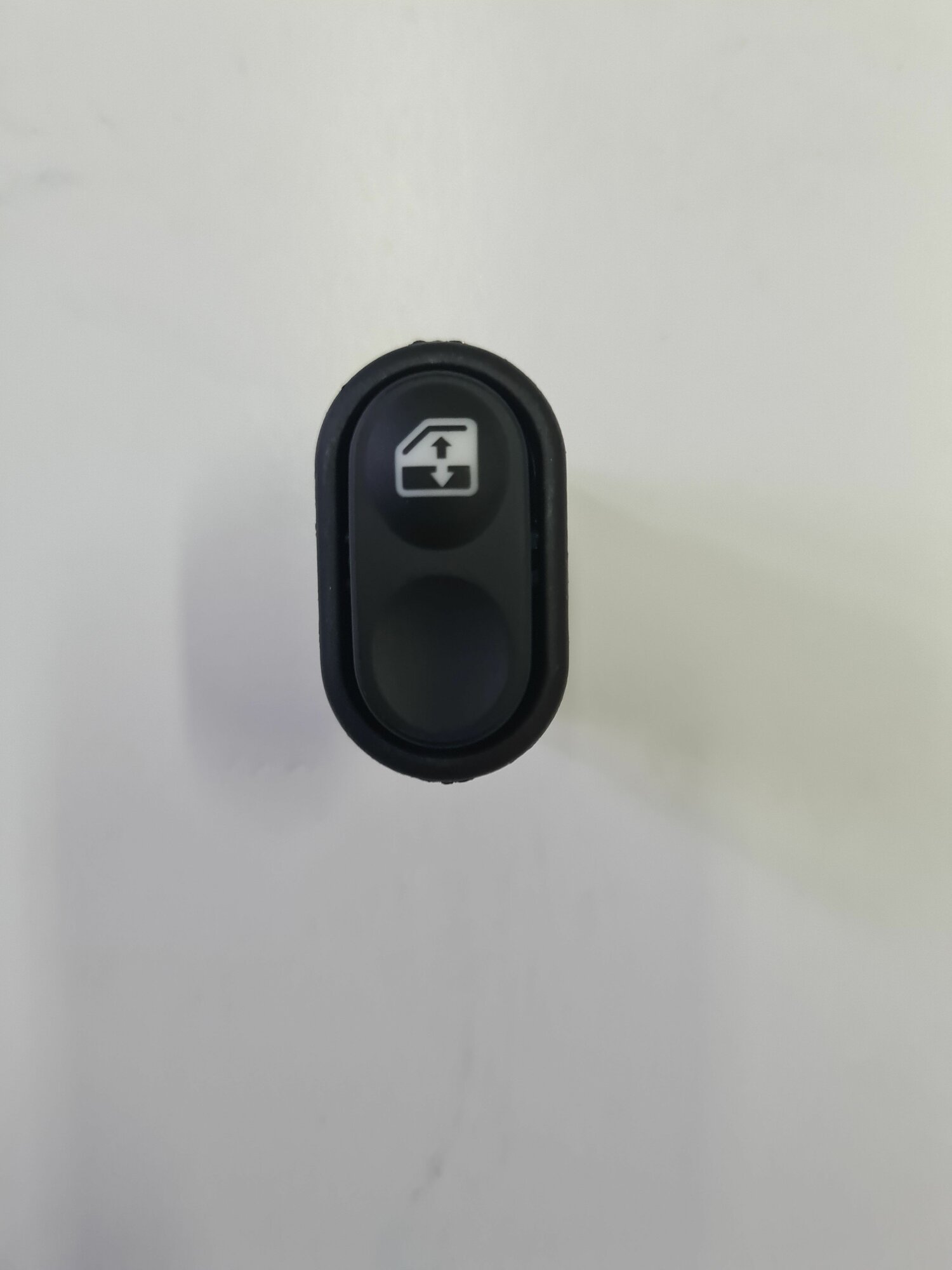 Кнопка стеклоподъемника ВАЗ 2108 2114 2123 одинарная