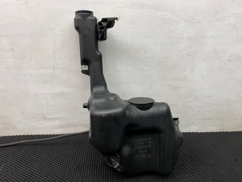 Бачок омывателя Mercedes-Benz E-Class 2009 W212 272.952 3.0 арт. 62685