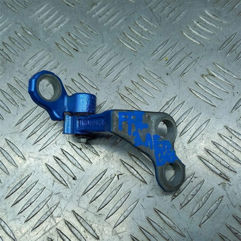 Б/У Петля двери задней левой верхняя Ford Focus 2 / Форд Фокус 2 1.6 SHDC 100Л.С. 2008