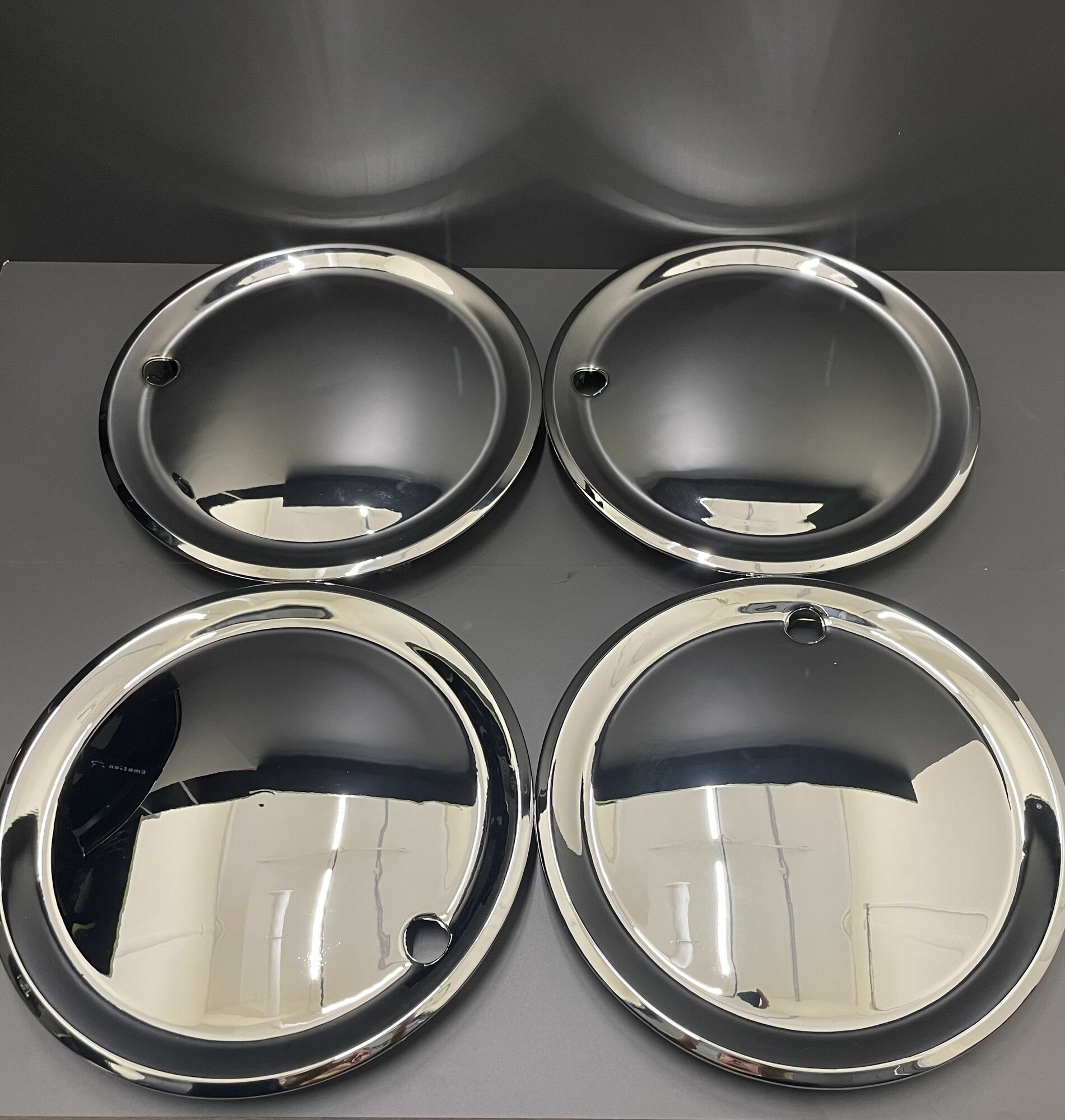 Хромированные колпаки в стиле ретро, Baby moon r13