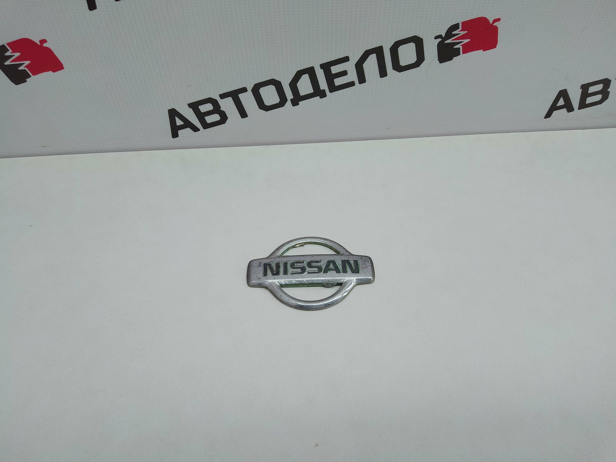 Эмблема Nissan Wingroad Y10 1997 г.в