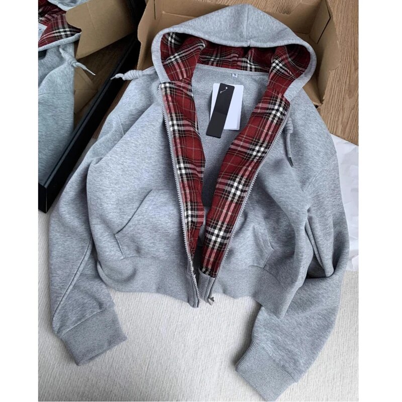 Толстовка спортивная