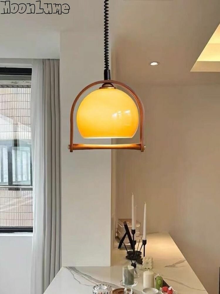 Люстра из янтаря