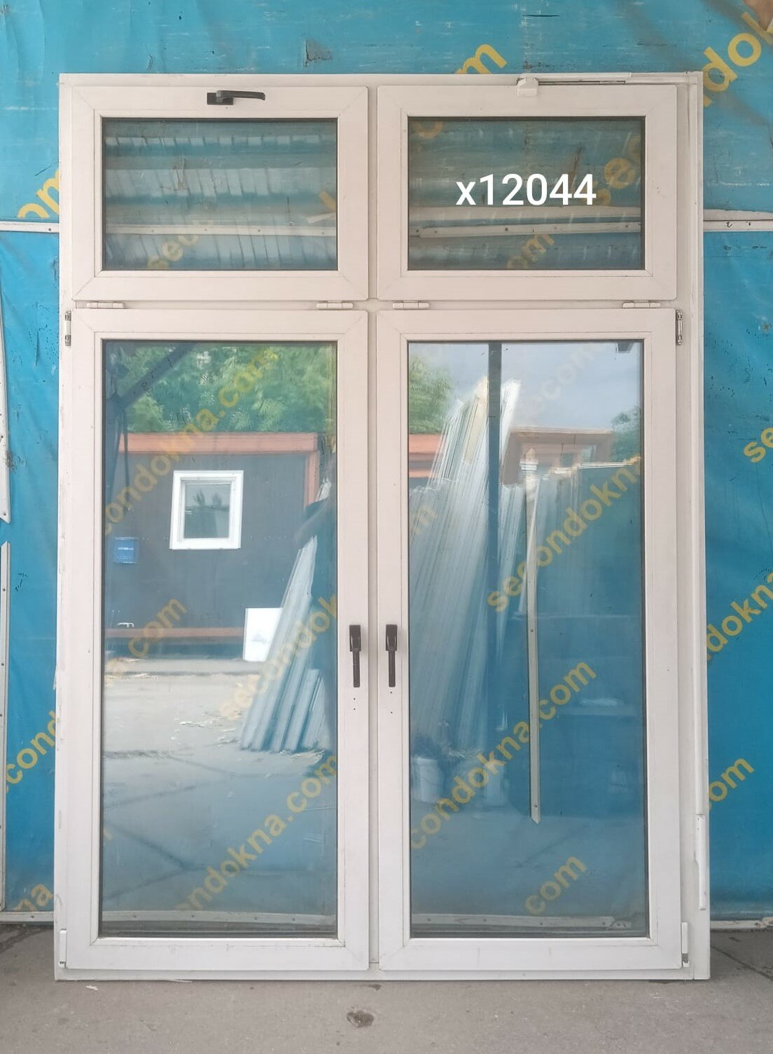 Пластиковое окно Б/У 2320(в) 1760 об х 1660(ш)