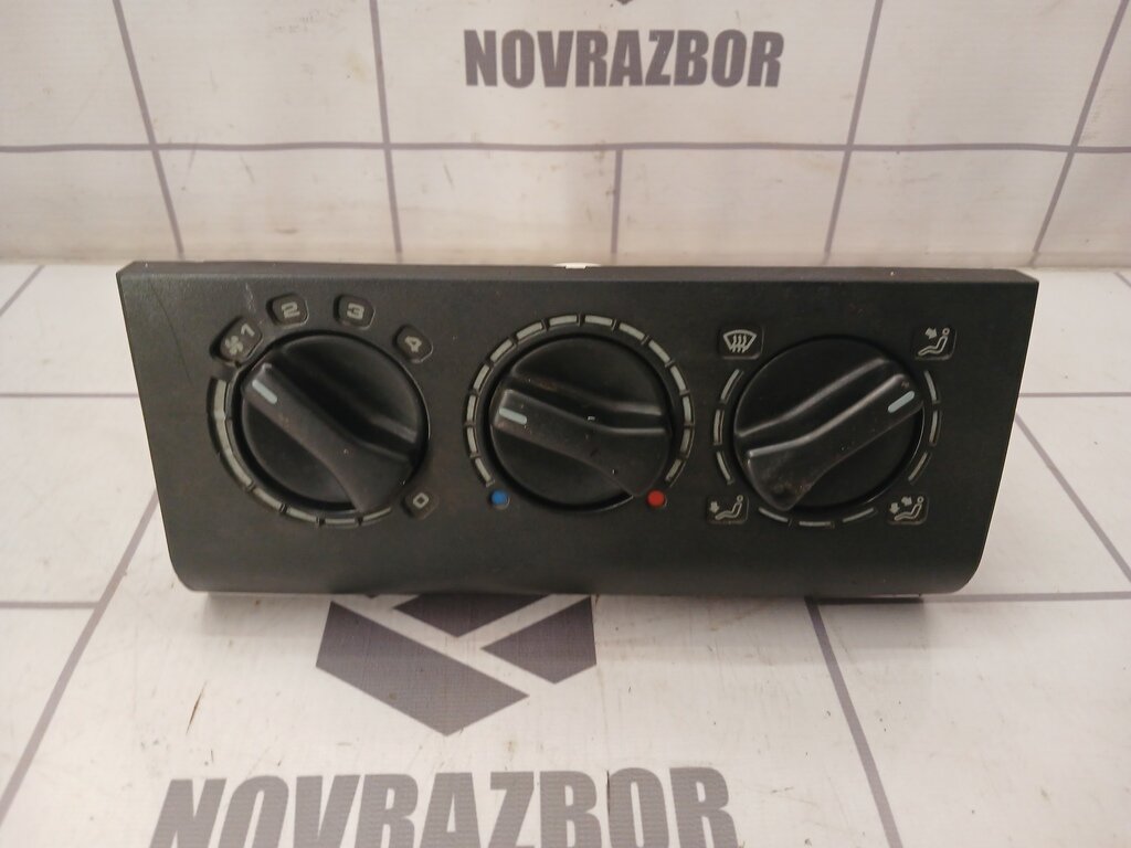 Блок управления печкой VW Passat B3 1988-1993