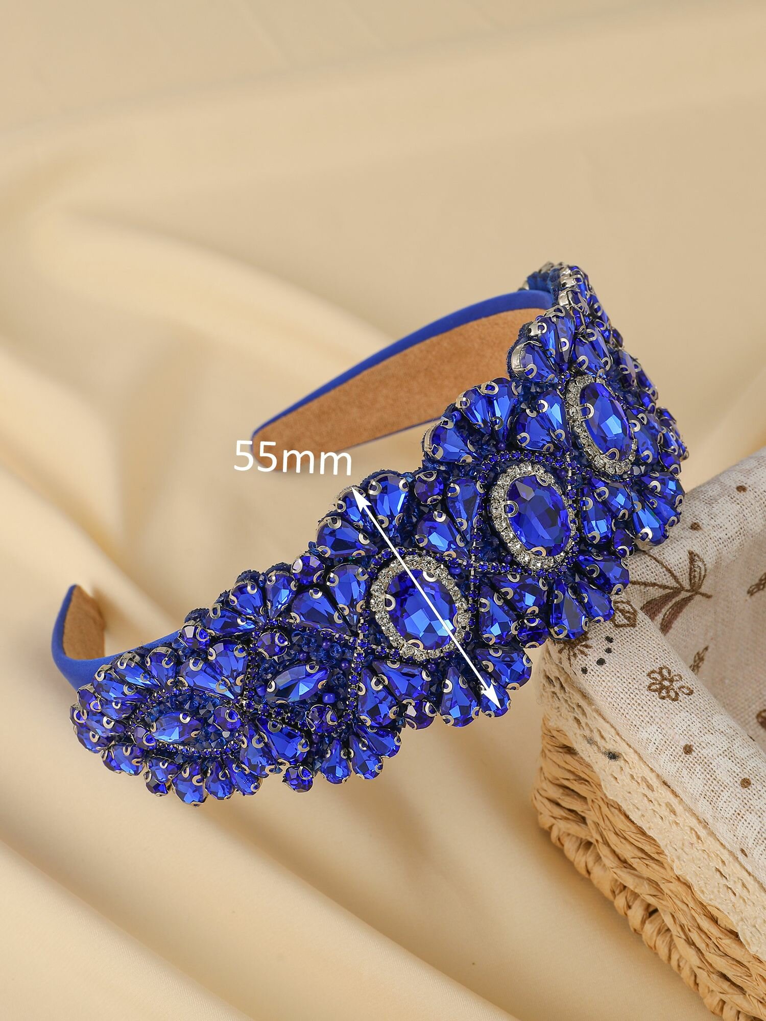 Женская повязка для волос с жемчугом и стразами