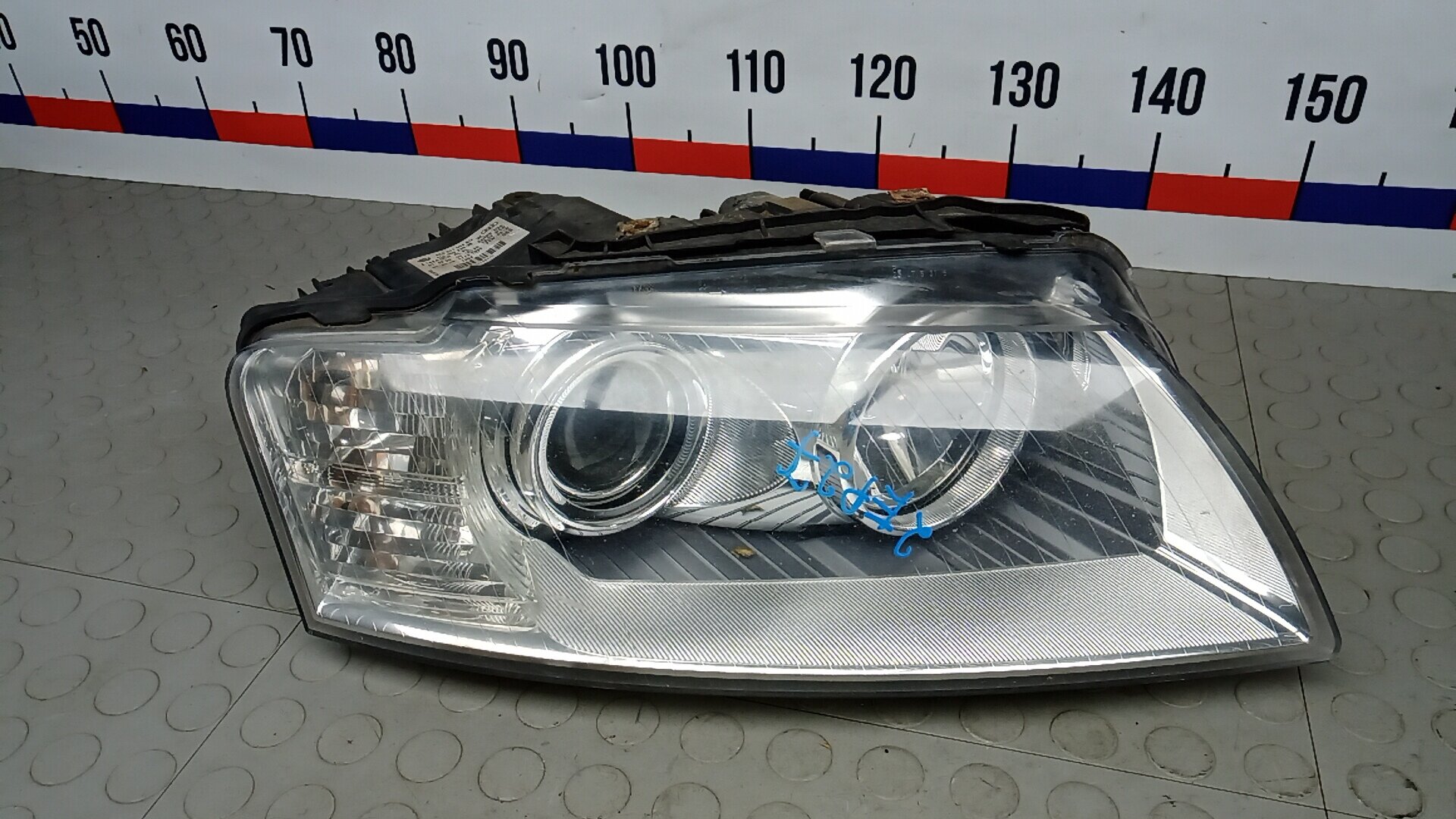 Фара правая AUDI A8 D3, Номер 4E0941030BQ