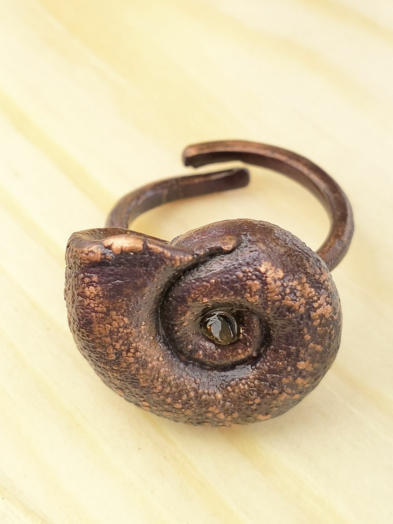 Кольцо Медная мастерская GALATEA, янтарь