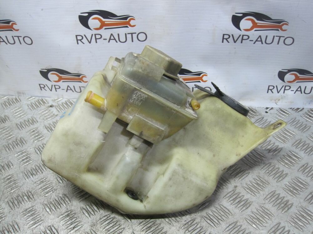 Бачок расширительный Volvo 440 1987-1996