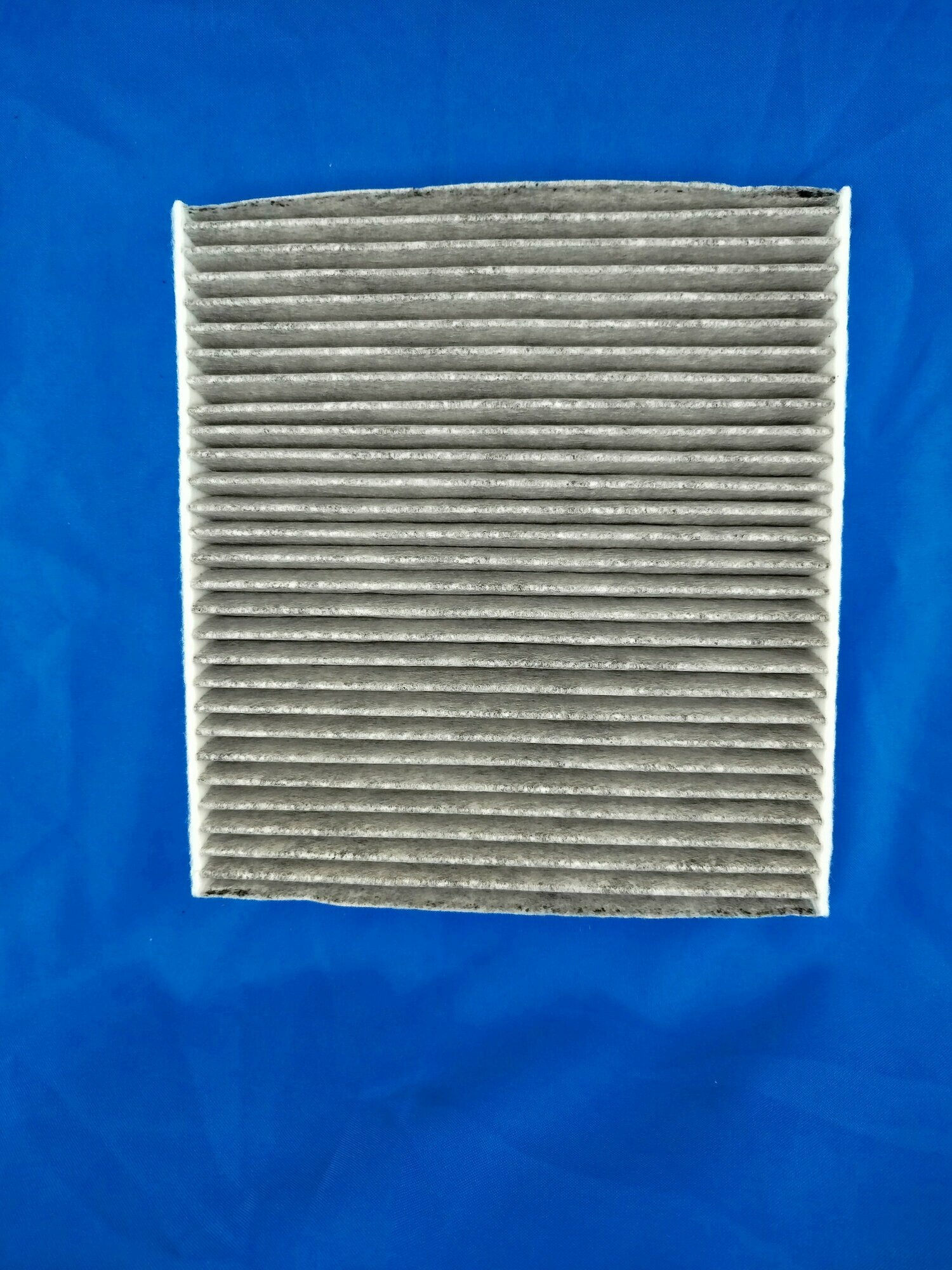 Фильтр салона "PILENGA" для автомобилей VW Golf VII, Passat, Tiguan, Skoda Octavia I, III, Audi A3, Q5, TT угольный