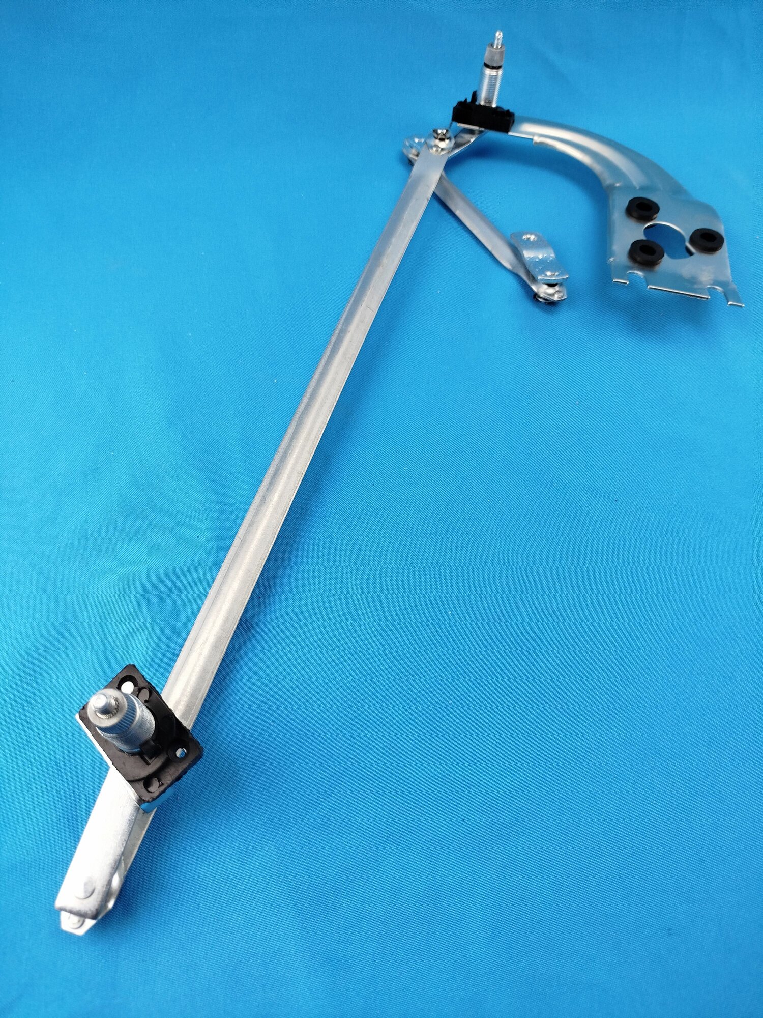 Трапеция стеклоочистителя "прамо" для автомобилей ВАЗ 2103-07