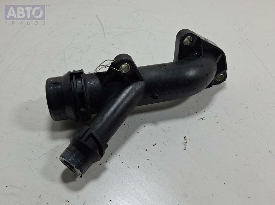 Фланец (тройник) системы охлаждения BMW 3 E46 (1998-2006)