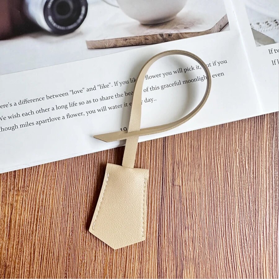 Бесплатная печать инициала, женская сумка из искусственной кожи, подвеска, модная универсальная сумка, маленькие аксессуары, брелки, многоцветная ароматерапия, Nude