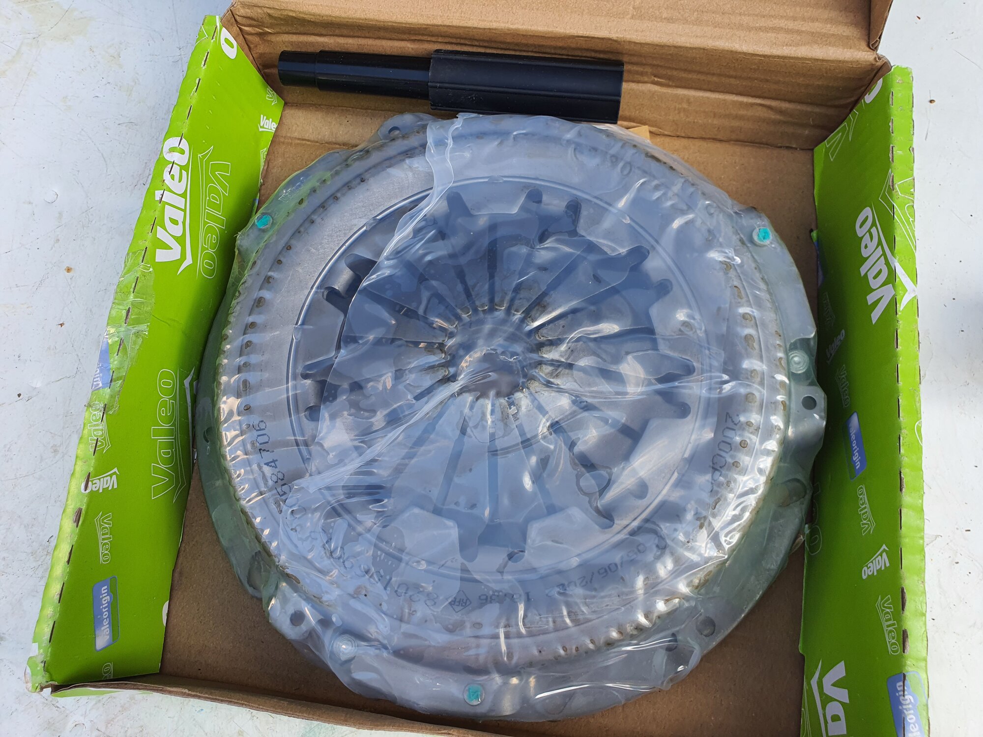 Комплект Сцепления Рено 8 Клапанное Логан Сандеро Меган Клио . Корзина Диск Выжимной.