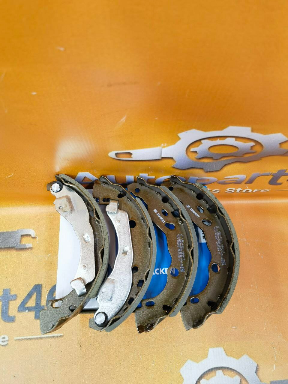 Задние тормозные колодки на Рено Логан Сандеро Лада Xray Германия