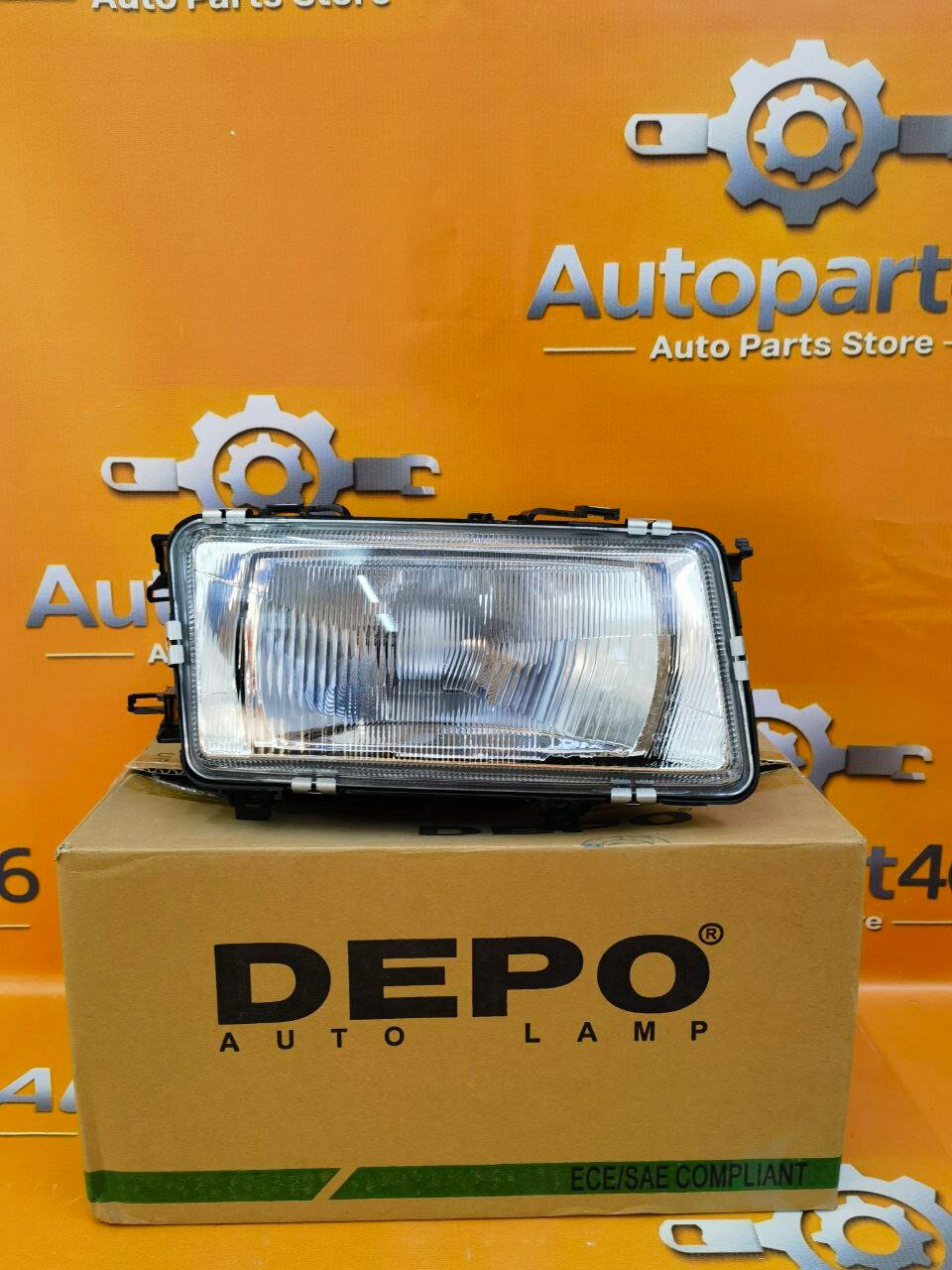 Фара правая Ауди 80 B3 под корректор