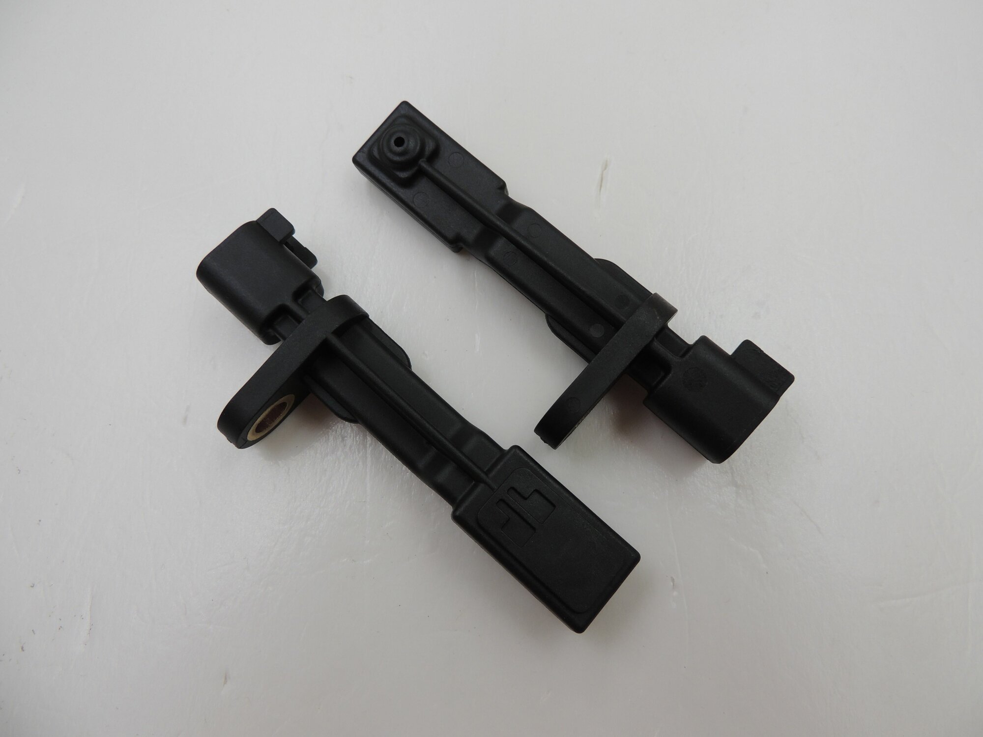 Датчик ABS 52125003AB Jeep