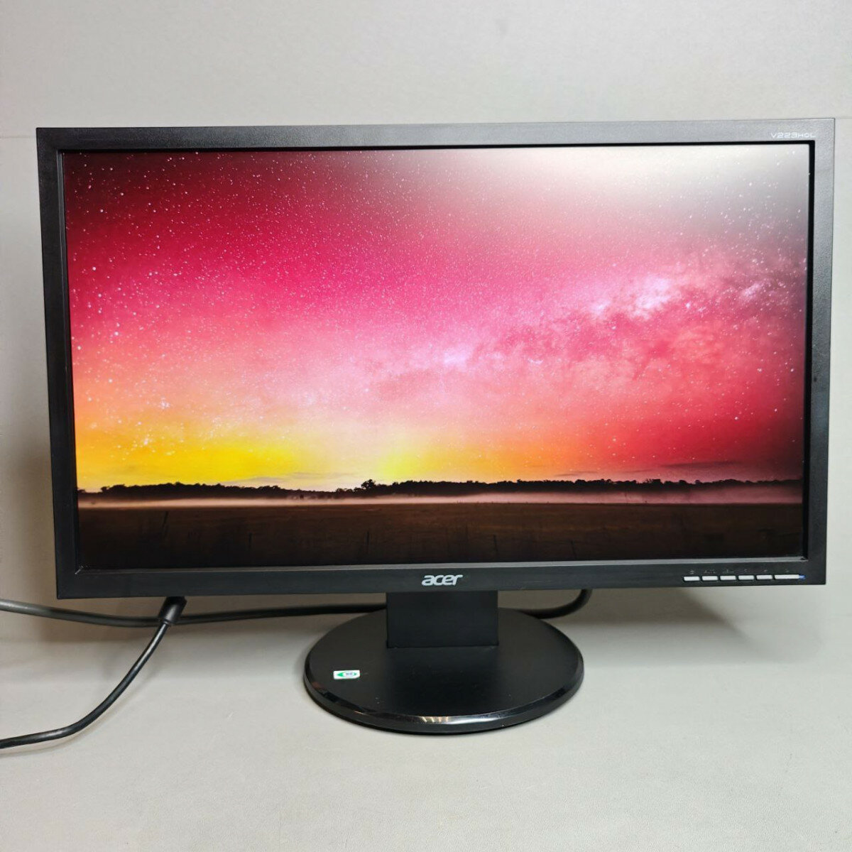 21.5" Монитор Acer V223HQL, черный