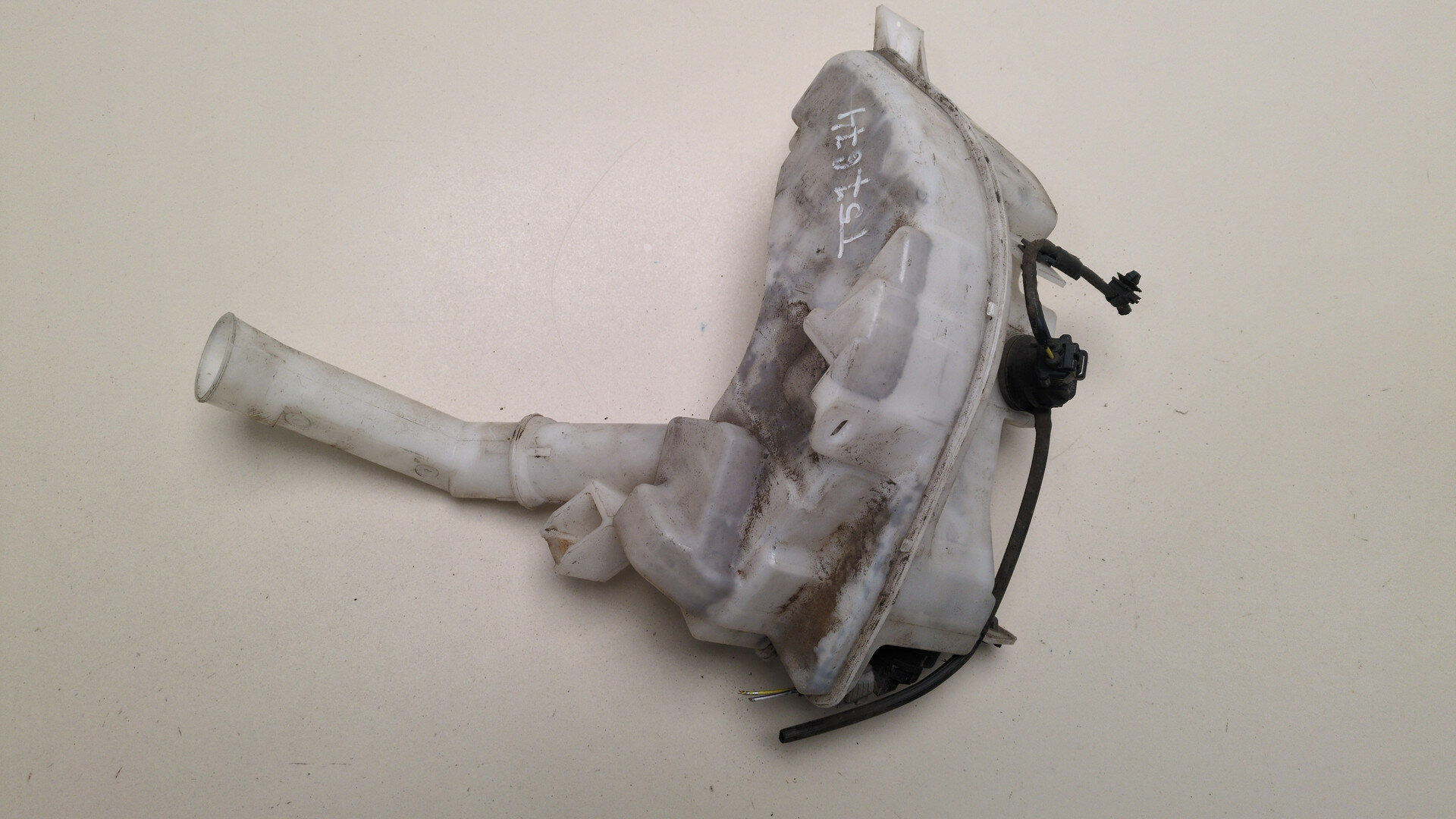 Бачок омывателя Mazda 3 (BK) Б/У