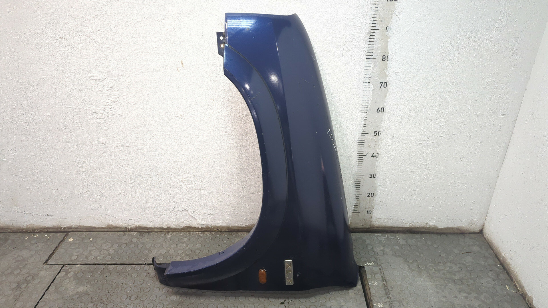 Крыло левое переднее Suzuki Grand Vitara XL-7 Б/У