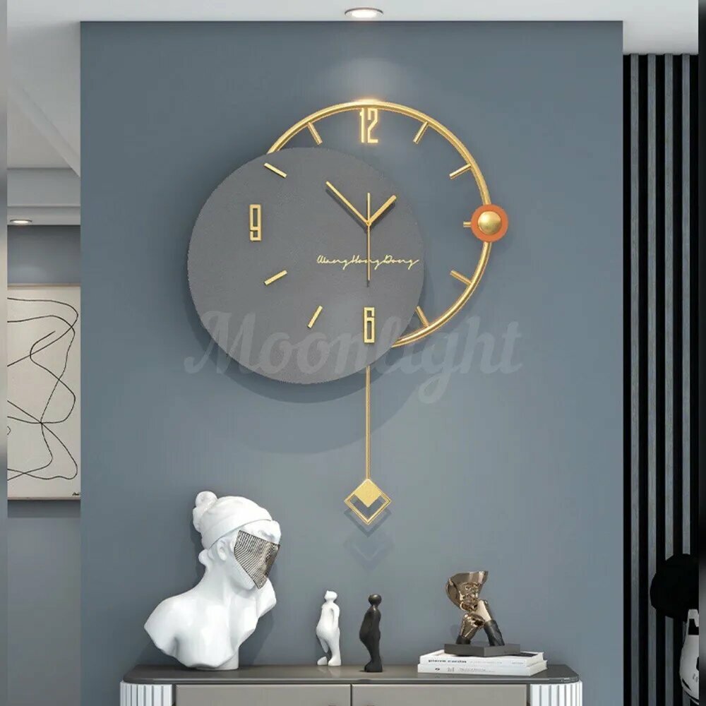 Настенные часы, 68 см х 52 см