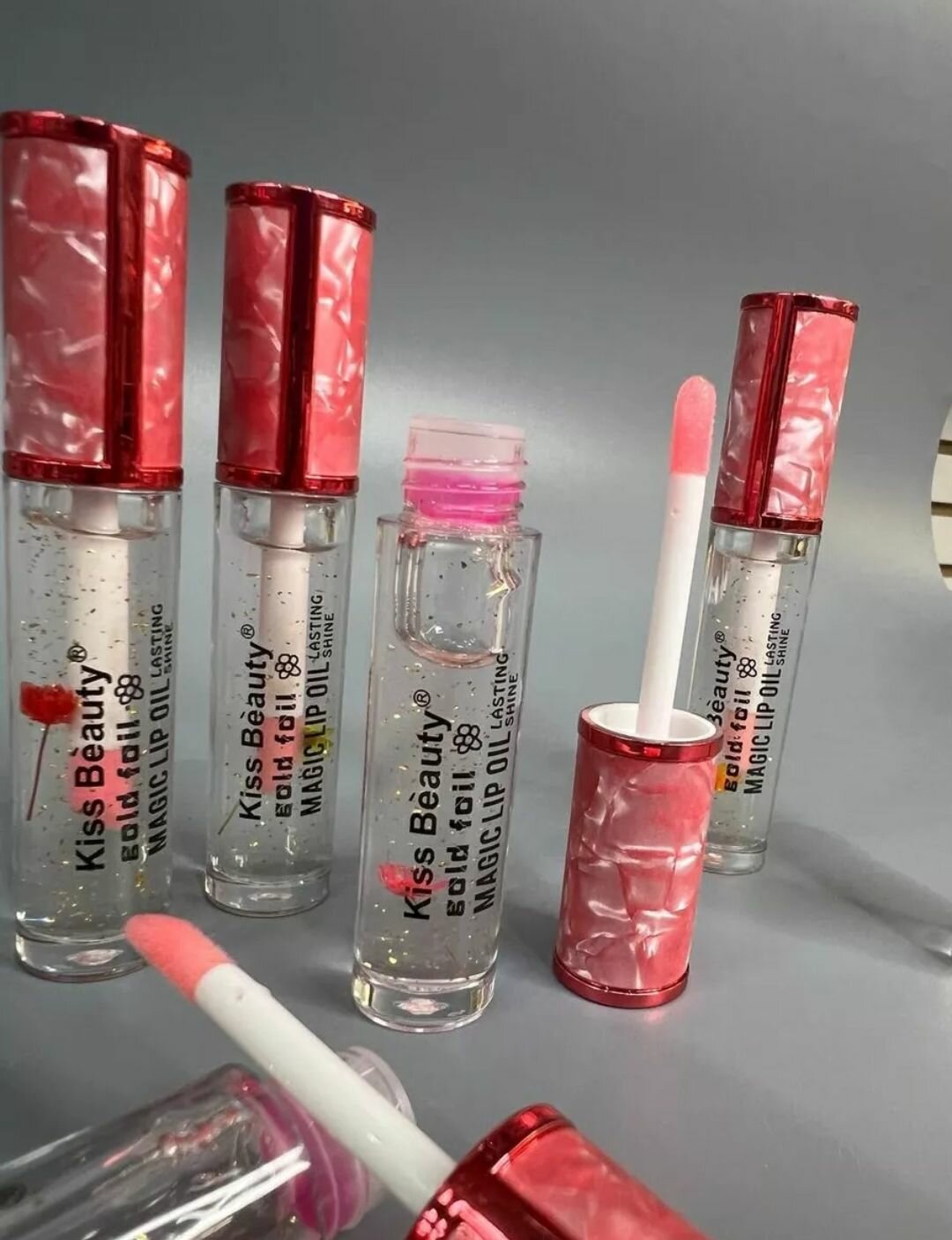 Блеск для губ Kiss beauty