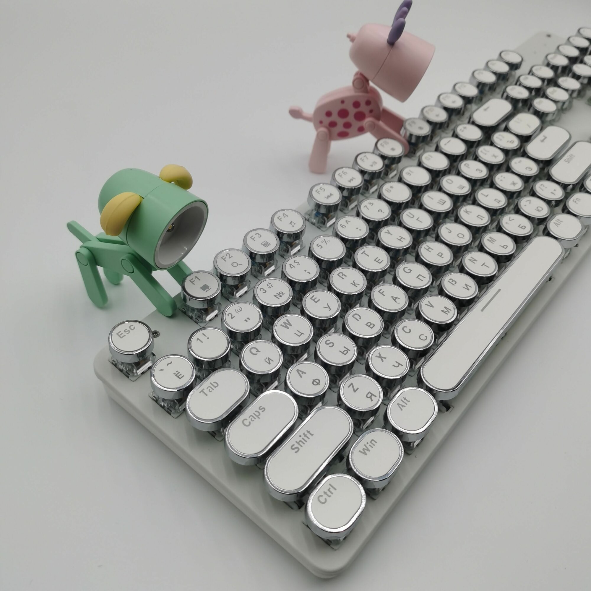 Игровая клавиатура беспроводная XDM303, (Outemu Blue), Русская раскладка, белый