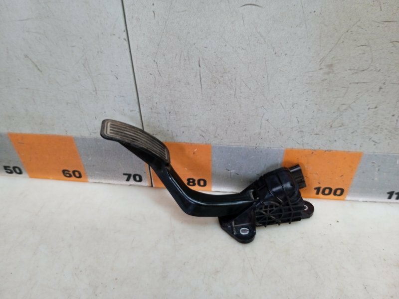 Б/У Педаль газа Mazda Mazda6 2006 GG 412368 MAZDA арт. 1988003420