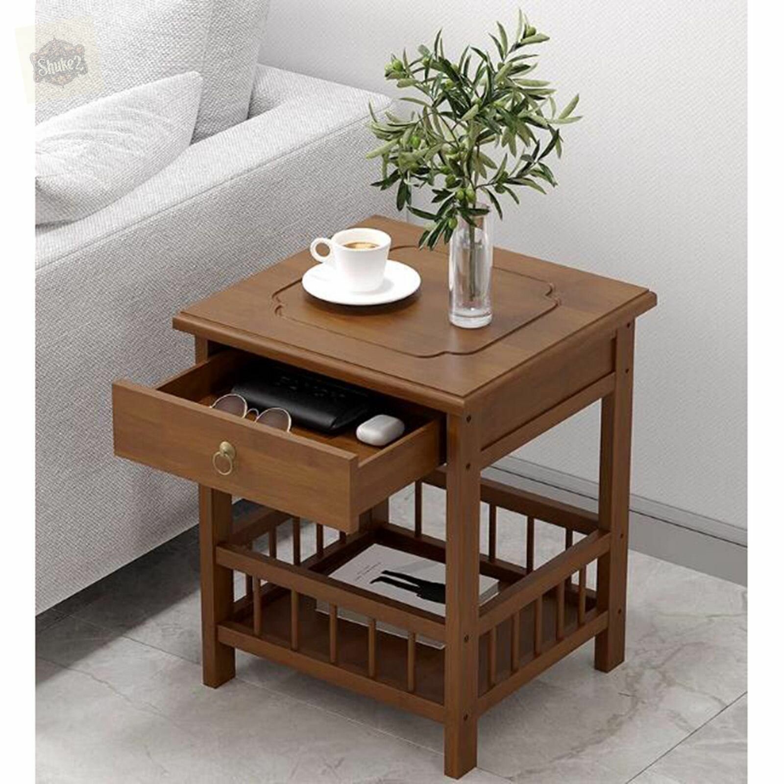 Стильный акцент в интерьере создается эксклюзивным ретростоликом с тремя вместительными ящиками для кабинета или спальни