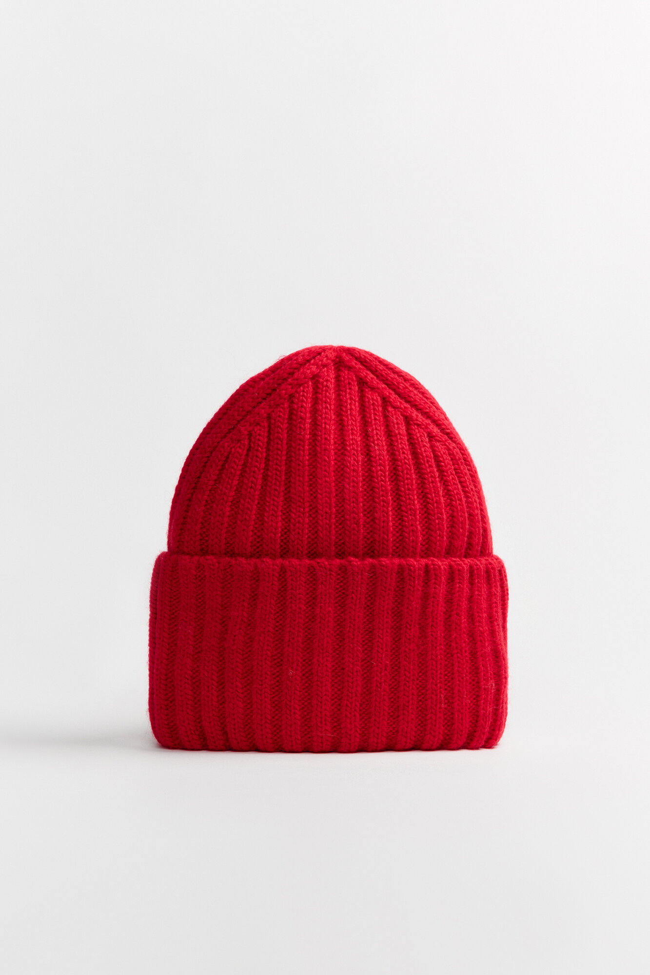 Шапка-бини для женщин