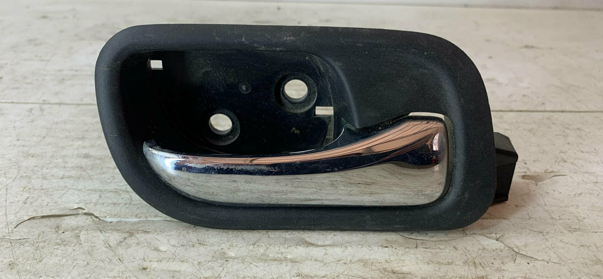 Ручка внутренняя двери передней правой Honda Accord 7 рест. (2005 - 2008)