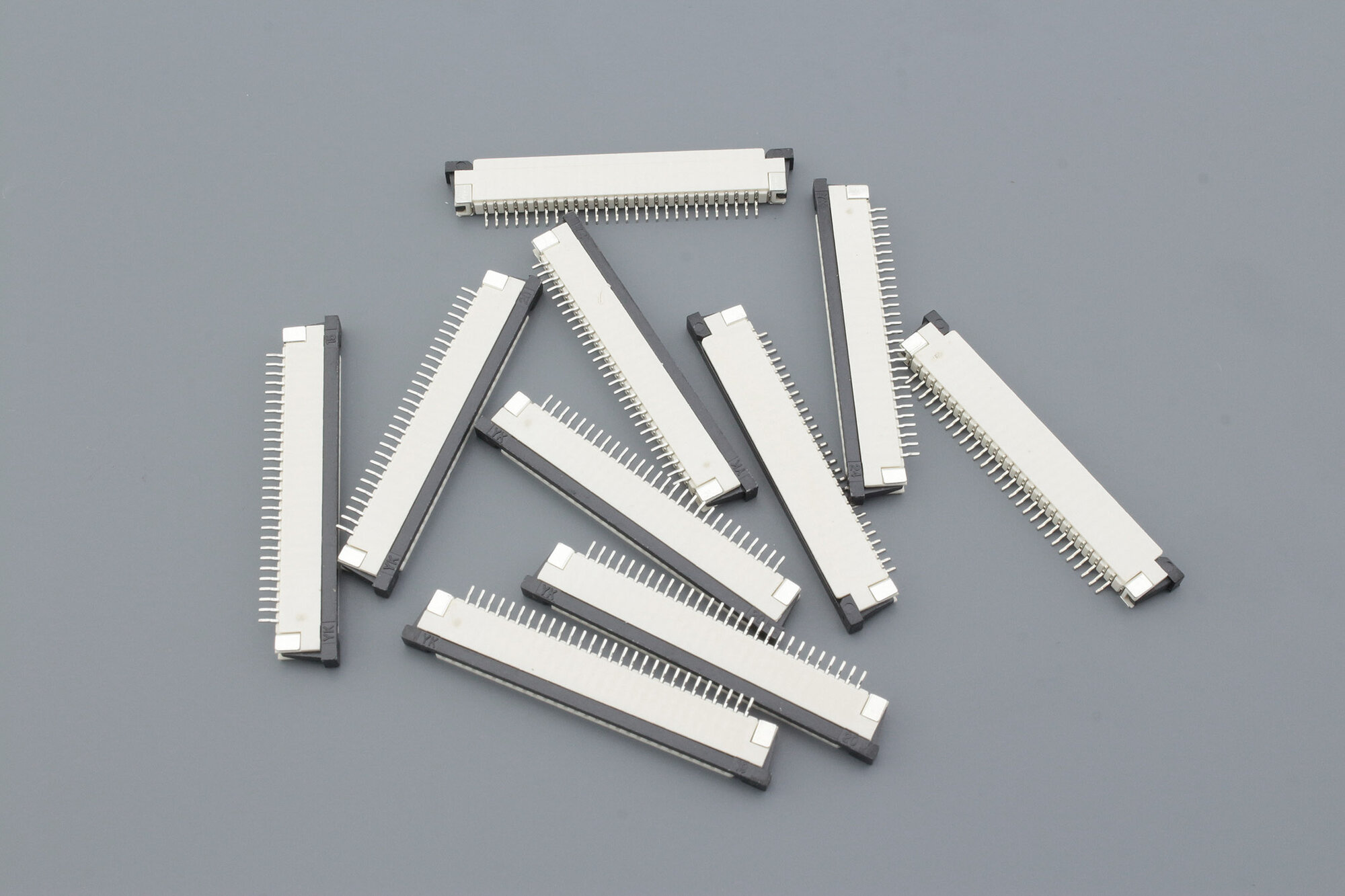 Разъем FPC Half Coverage Top Contact 1.0K-BS-28PWB 28 pin высота 2мм шаг 1мм 10 шт