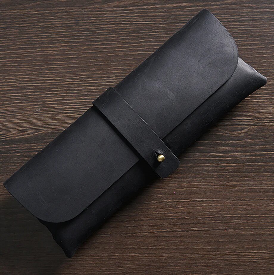 Мужской винтажный кожаный пенал AIGUONIU black