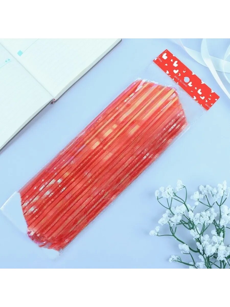 Яркий красный бант для подарков и декора